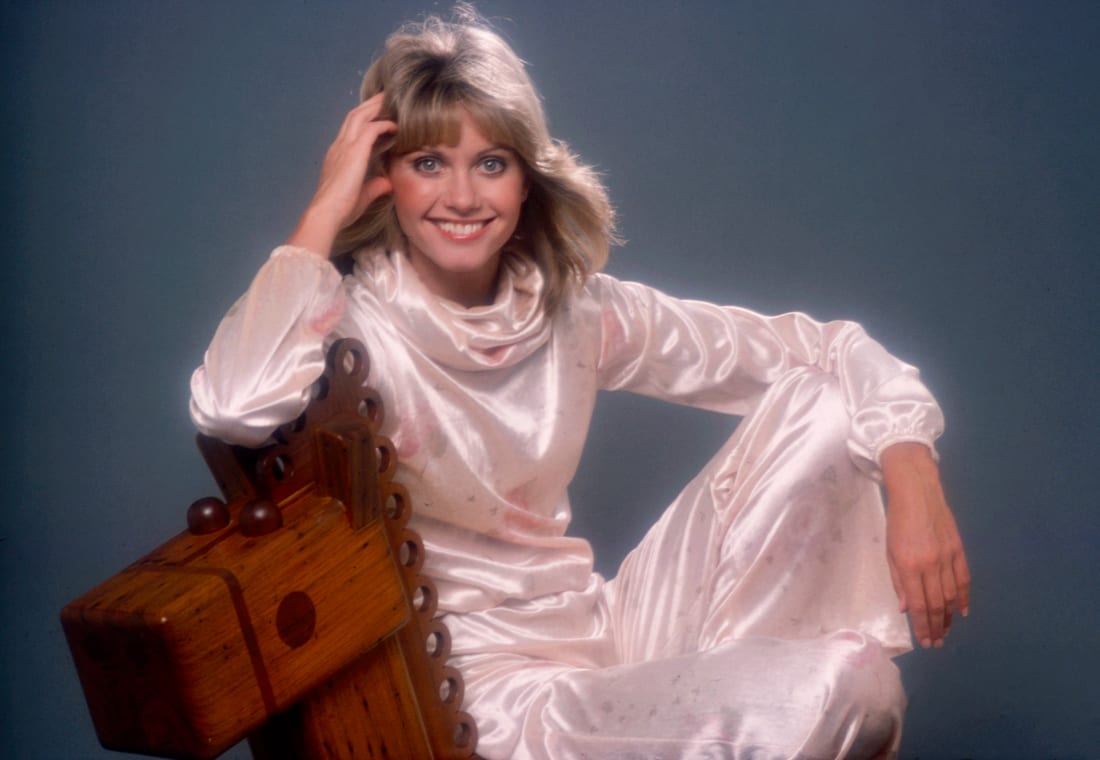 FOTO: Stili ikonik i Olivia Newton-John ndër vite – Panorama Plus