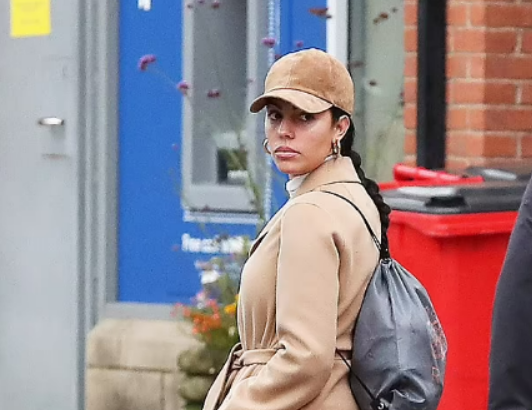 Casual dhe pa make up, Georgina Rodriguez fotografohet duke bërë ...