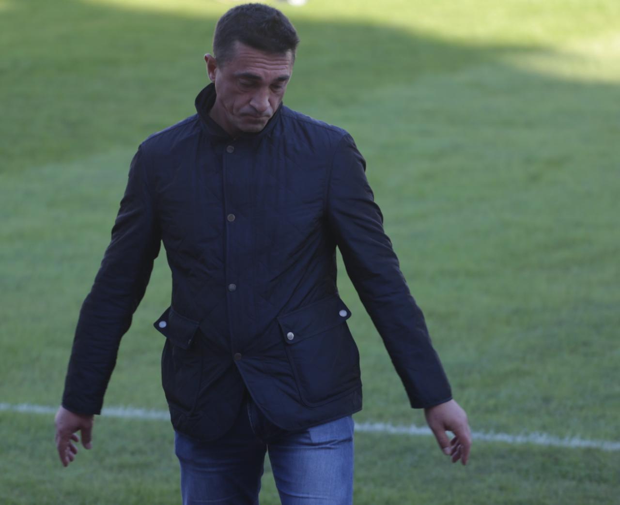 PIKANTE| Tirana-Bylis/ Kapllanaj kërcënon me largim nga fusha, Nevili ...