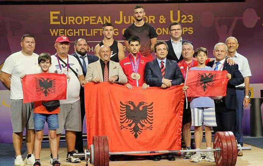 Shtanga do… kofshë / Ertjan Kofsha merr 3 medalje në Europian, fiton 1 ...