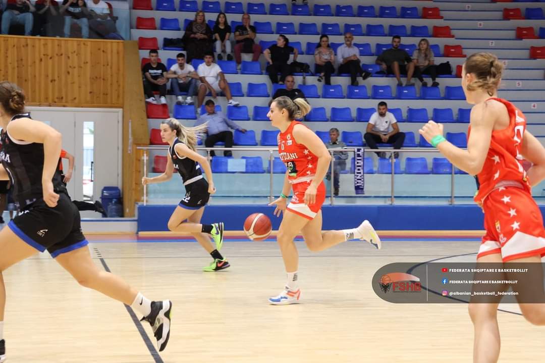 BASKETBOLL FEMRA/ Derbi i parë sezonal është i kuq, Partizani e ...