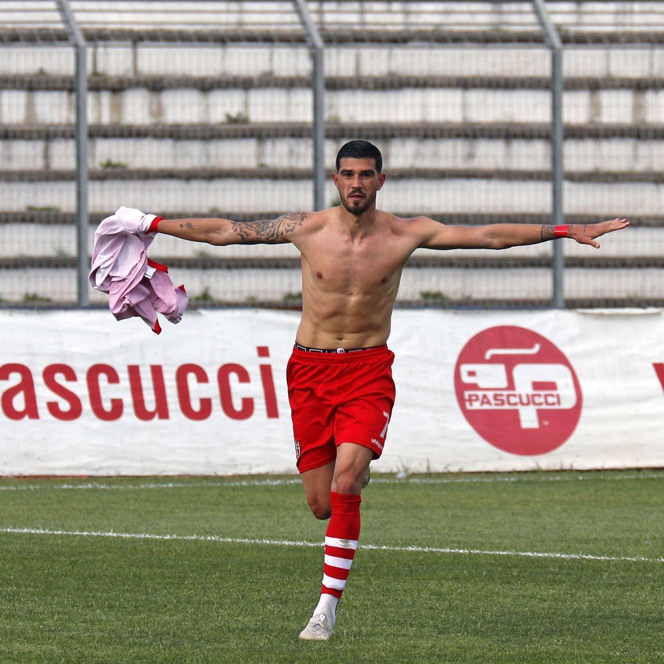 Nga Berisha tek ish-mesfushori i AEK-ut, Bylis afron 4 futbollistë in ...