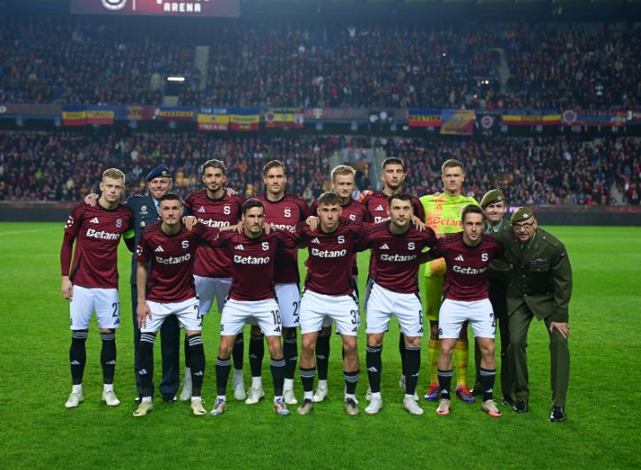 U aktivizua titullar me kampionët e Spartës së Pragës, Indrit Tuci lë ...