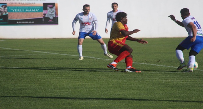 Një “Olainka” i ri në futbollin shqiptar? Egnatia afron sulmuesin kamerunas