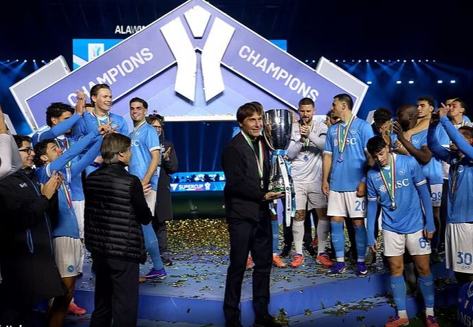 Konte-Napoli drejt vitit të tretë, por ekziston një “plan B”