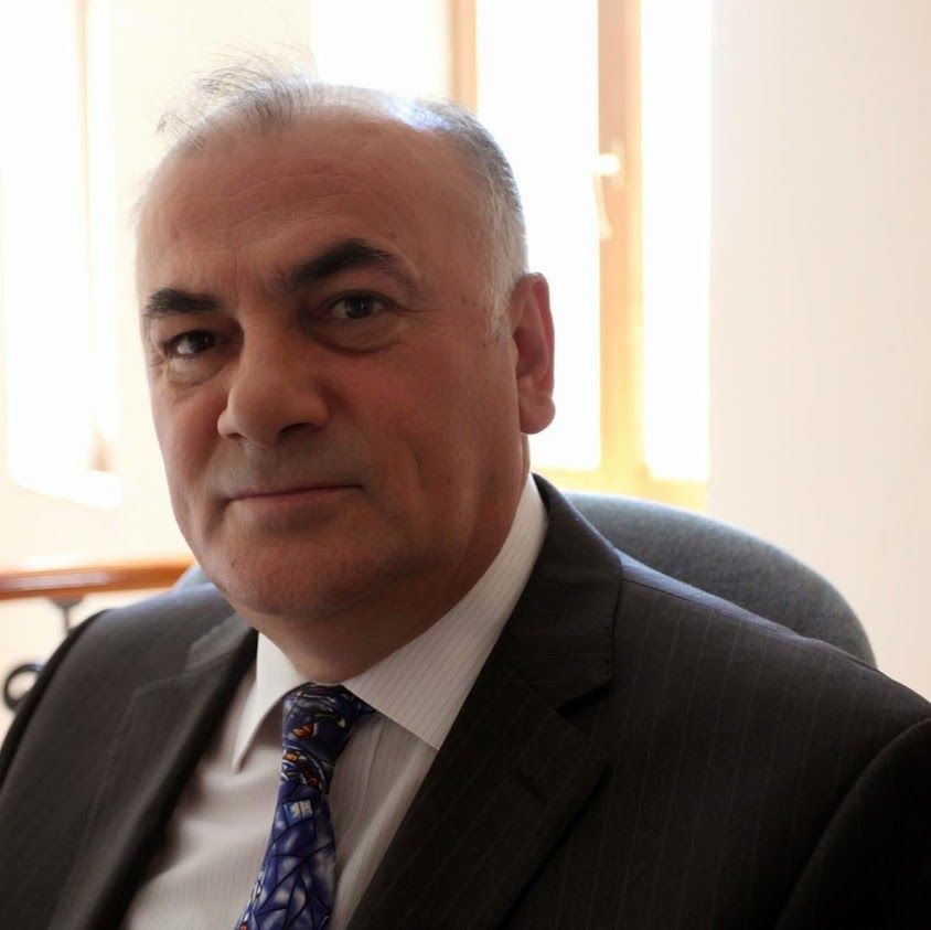 Kopliku i përgjigjet Bazhdarit: Je një nga 100 arsyet e humbjes