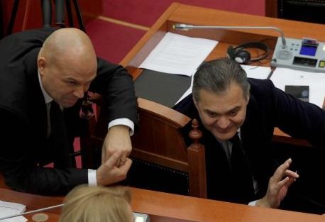FOTO/ Blushi dhe Manjani, takim konfidencial