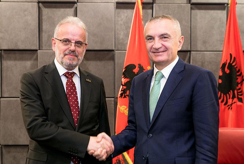 Gjuha shqipe zyrtare në Maqedoni, Meta mesazh urimi Talat Xhaferit