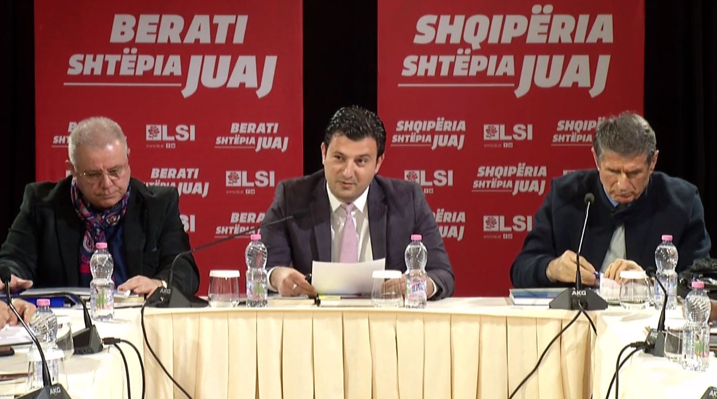 Trashëgimia Kulturore/ Ardit Çela në Berat: Qeveria nuk dëgjon ...