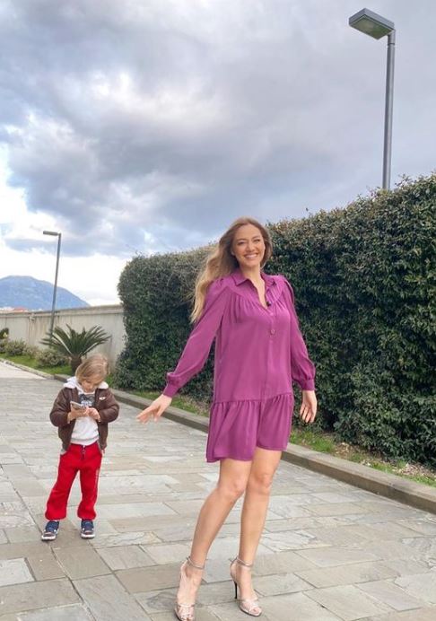 “Me diejt e mi pranë”- Bieta Sulo feston ditëlindjen dhe urimin më të ...