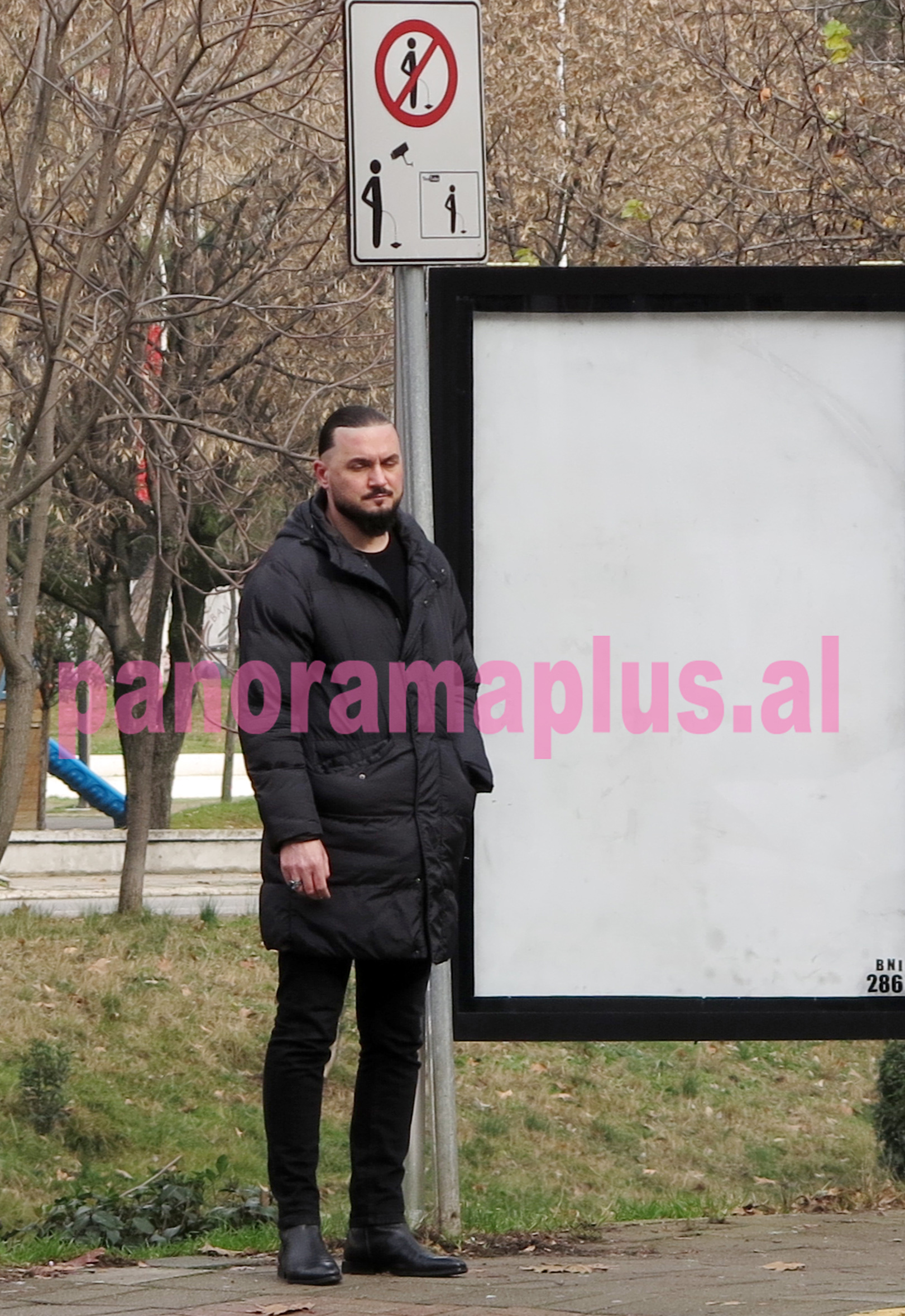Fotot nga paparazzi/ Djemtë e ekranit Isli Islami dhe Devi Muka në ...