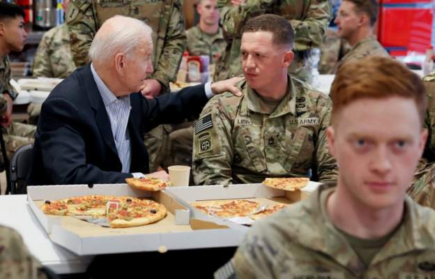 FOTOLAJM/ Presidenti Joe Biden ha pica me ushtarët amerikanë në Poloni