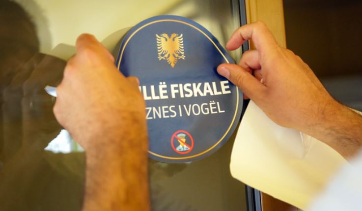 Qeveria shtyn afatin e koncesionit të pullave fiskale, bizneset do ...