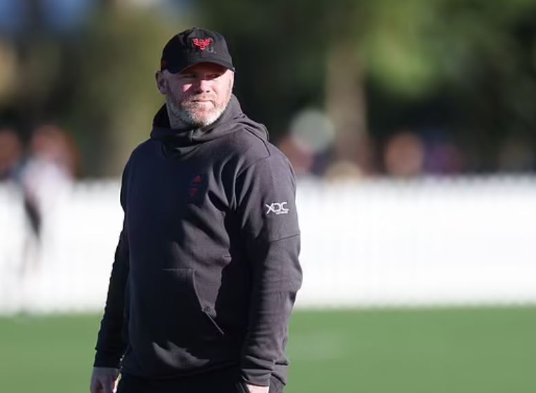 Wayne Rooney dhe dy të tjerë nga “brezi i artë”, garë mes shokësh për ...