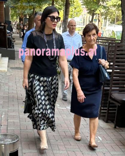 Fotot nga paparazzi/ Jozefina Topalli, larg pamjes së politikanes, por ...