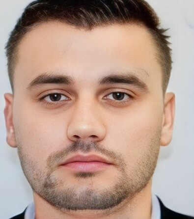 FOTO/ Mbante të izoluar dhe të monitoruar me kamera familjen e tij, ky ...