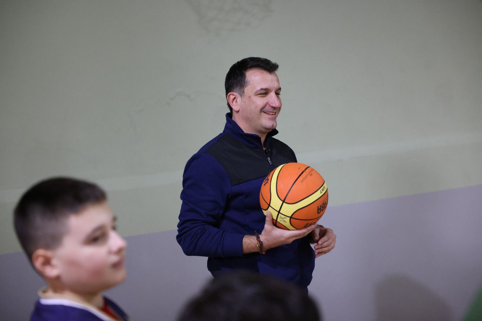 Gjimnazi “Ismail Qemali”, Veliaj: Të gjithë bashkë bëjmë punë të mira ...