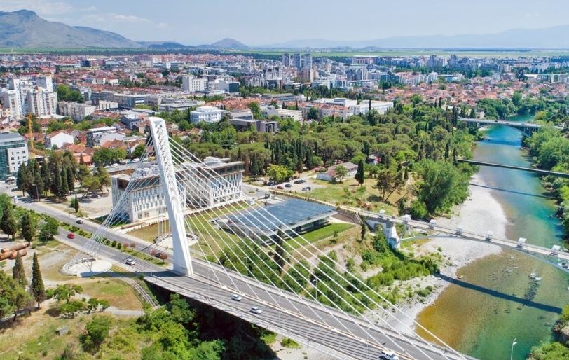 VOA: Russian and Serbian propaganda endangers Montenegro