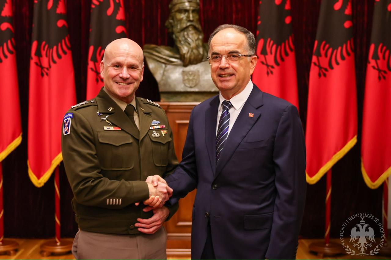 Presidenti Begaj pret në zyrë gjeneral Cavolin: Bashkëpunimi në fushën ...