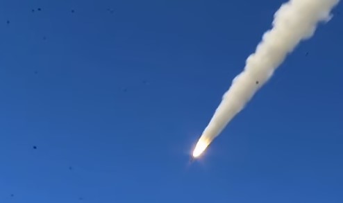 Kërcënim për Perëndimin?! Rusia teston raketat hipersonike në Detin Mesdhe