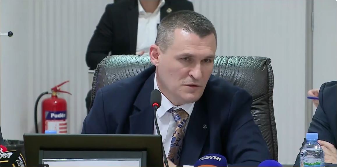 Institucionet publike nuk denoncojnë, Altin Dumani: Nuk e shoh si rënie ...