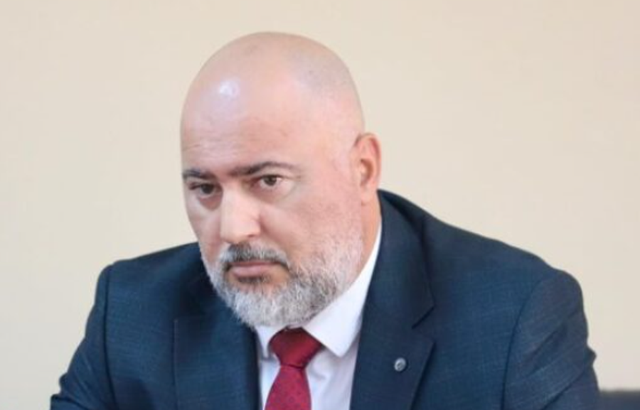 Jep dorëheqjen Komandanti i Gardës së Republikës, Ermal Onuzi