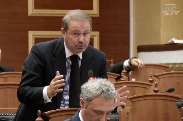 Gjoni: Gjykatat dhe prokuroritë pa kryetarë, ku është reforma në ...
